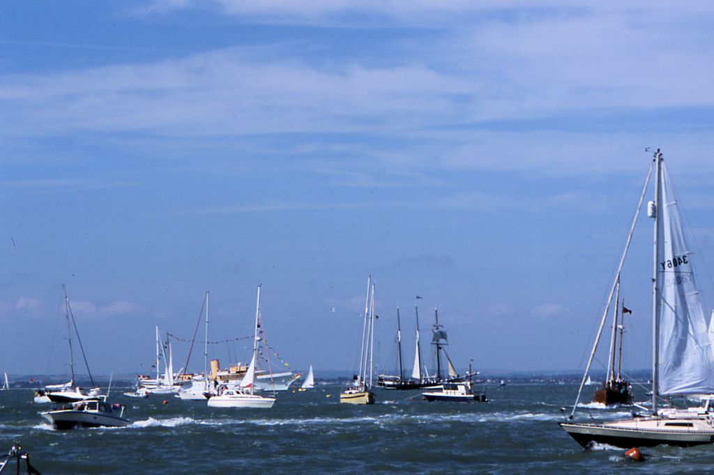 COWES WEEK – The Regatta | MARI'S TRAVELS WITH HER CAMERA
