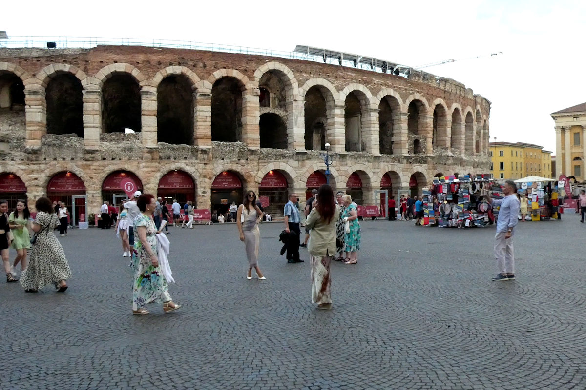 VERONA: A NIGHT AT THE OPERA | MARI'S TRAVELS WITH HER CAMERA